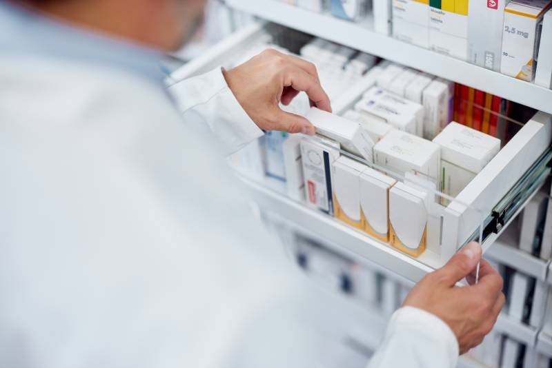 Antibiotique : définition, indications, ordonnance et effets ...