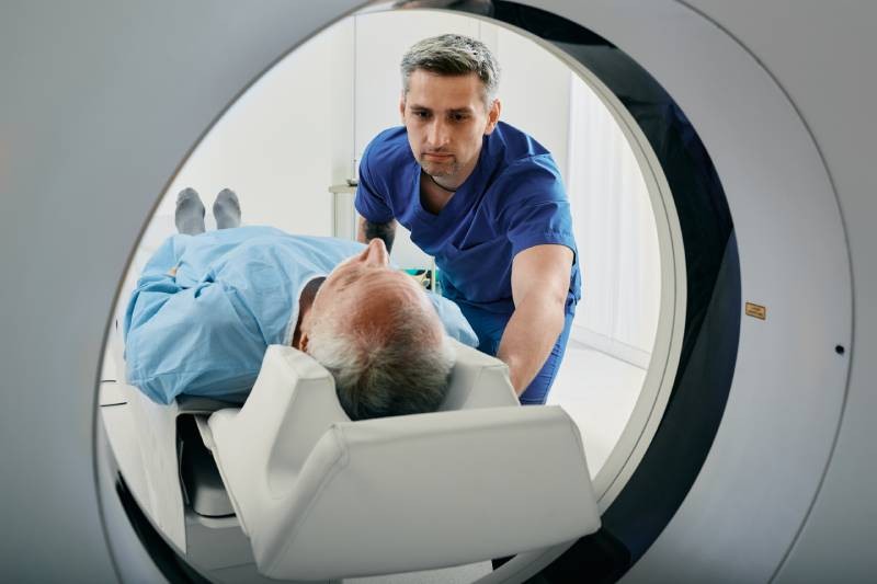 IRM cérébrale : indications, avec ou sans injection et interprétation ...