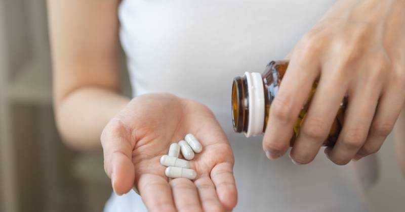 Antibiotique : définition, indications, ordonnance et effets ...