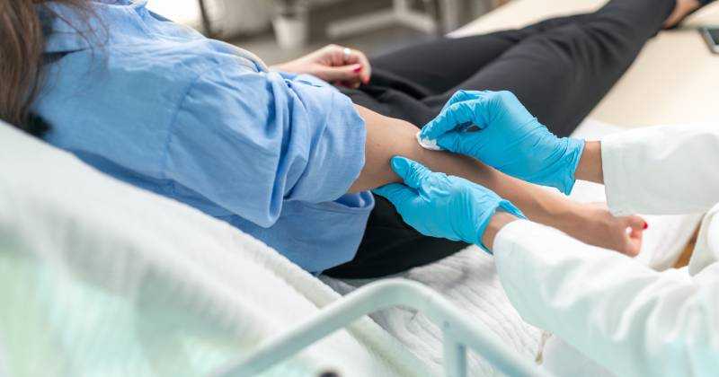 Acide urique : taux inquiétant et symptômes | Charles.co