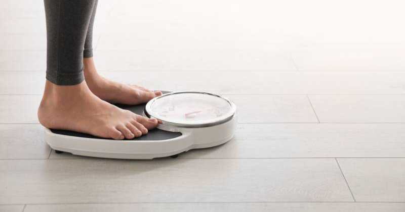 Calculer son poids idéal : formule, femme et IMC | Charles.co