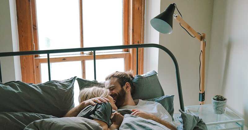 Comment tenir plus longtemps au lit et vaincre l'éjaculation rapide ? | Charles.co